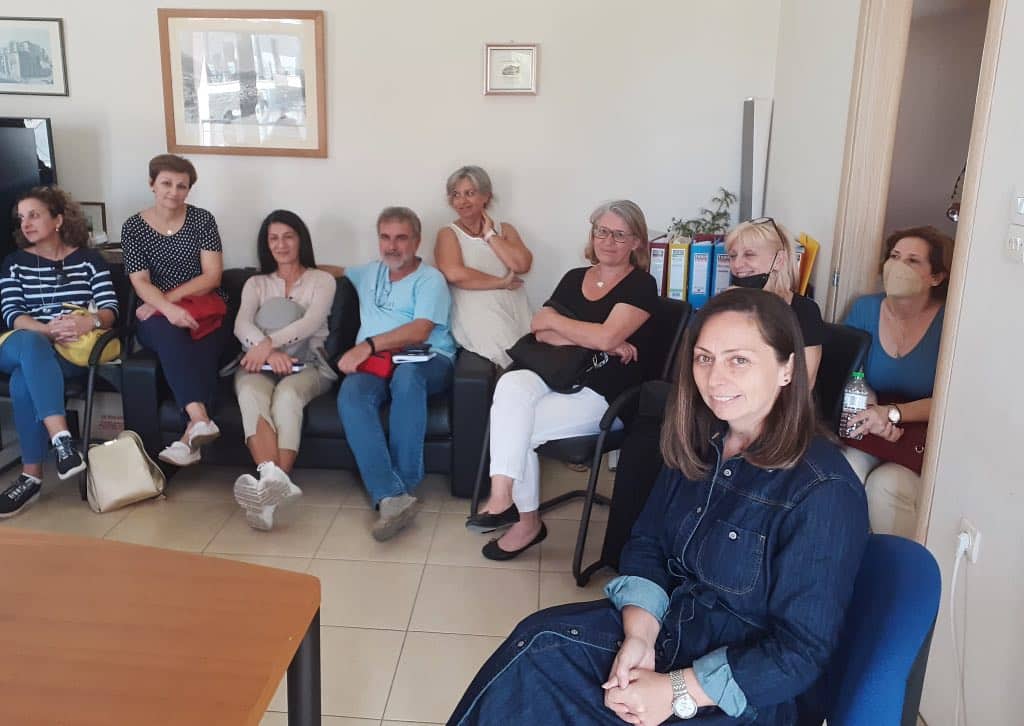 Με τους διευθυντές των σχολείων ο Γ. Σταθάς – iparnassos