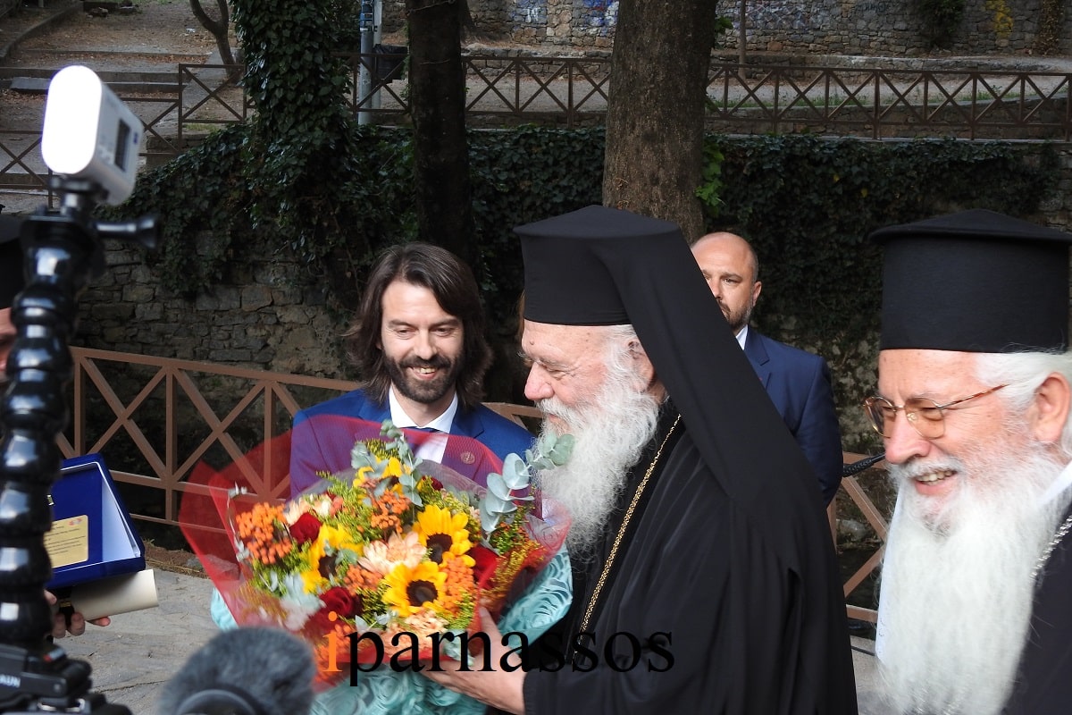 Γιά 75 χρόνια γιορτάζει η Λιβαδειά στις 21 Νοεμβρίου – iparnassos