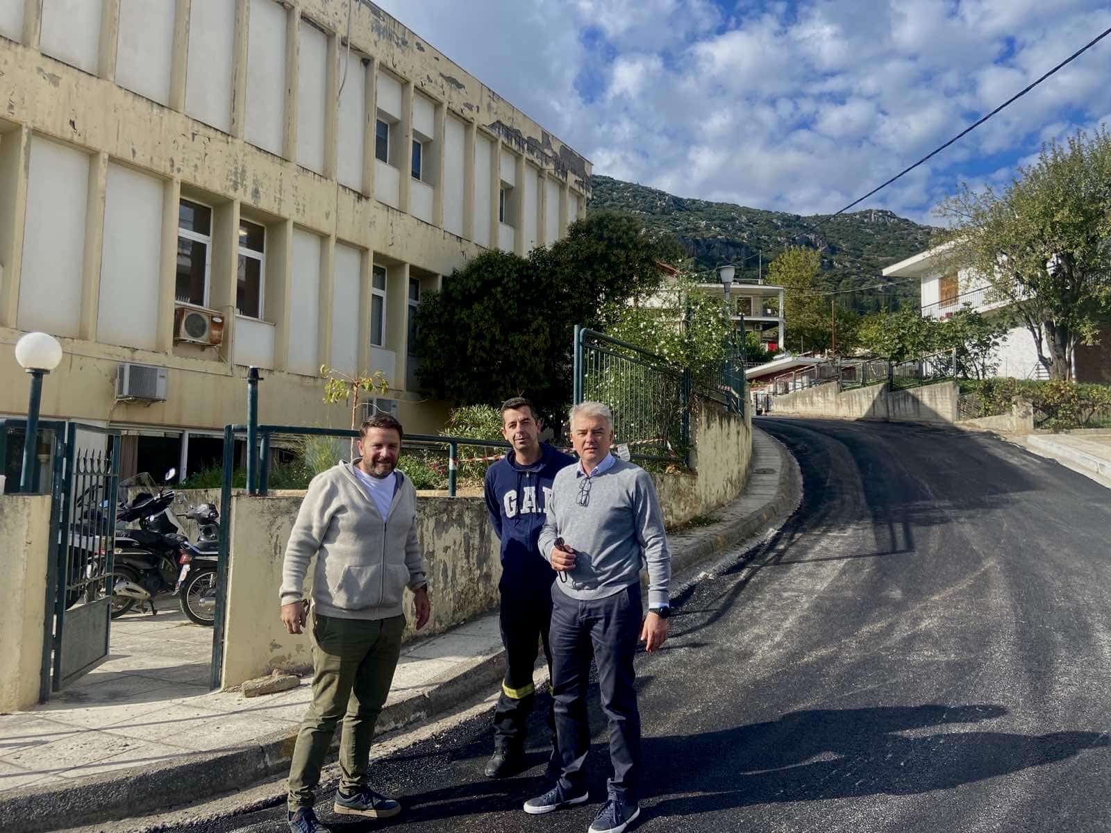 Εργασίες ασφαλτόστρωσης του δρόμου προς το Νοσοκομείο Άμφισσας – iparnassos